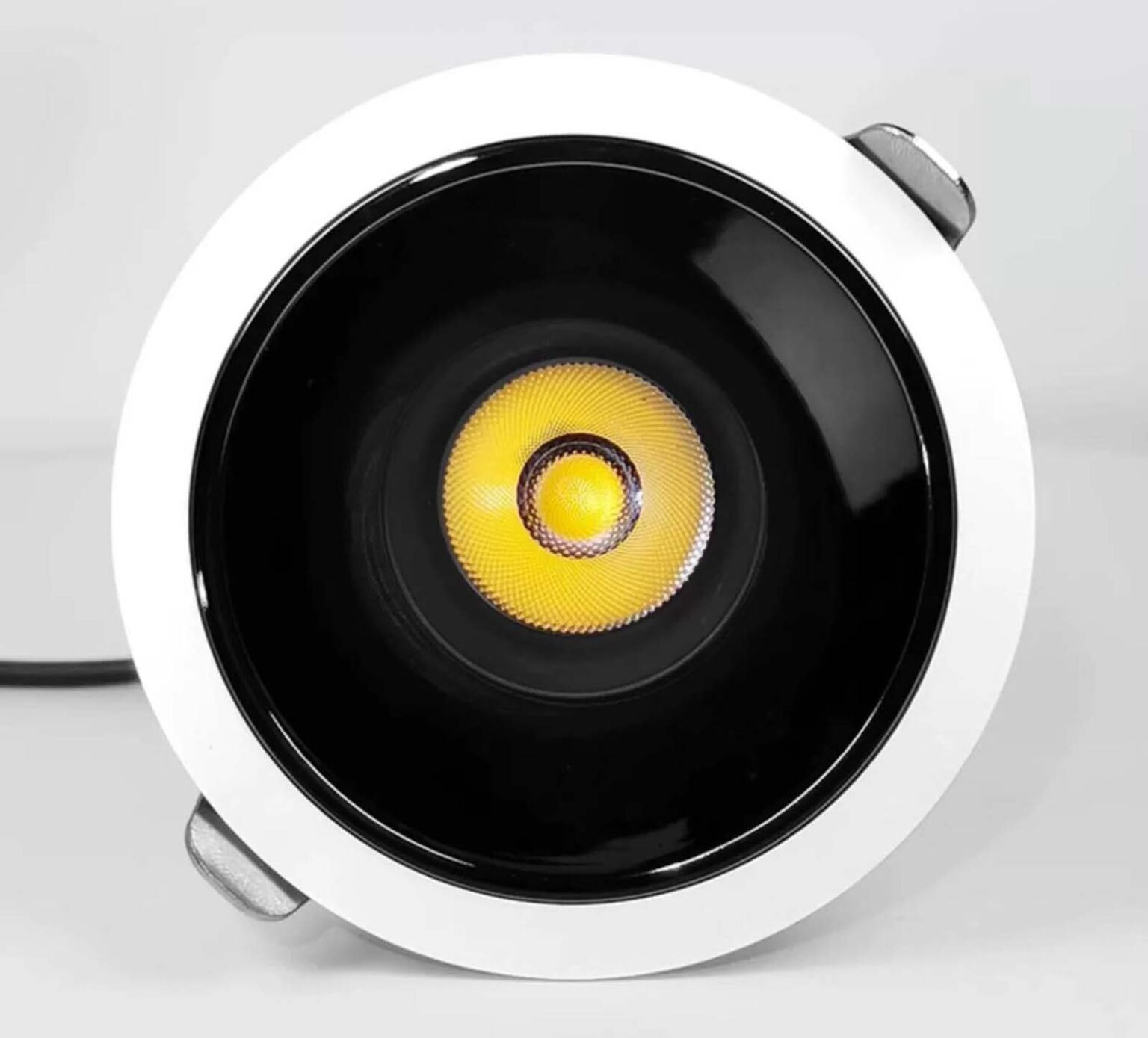 ¿Cómo elegir luz COB versus luz de panel?